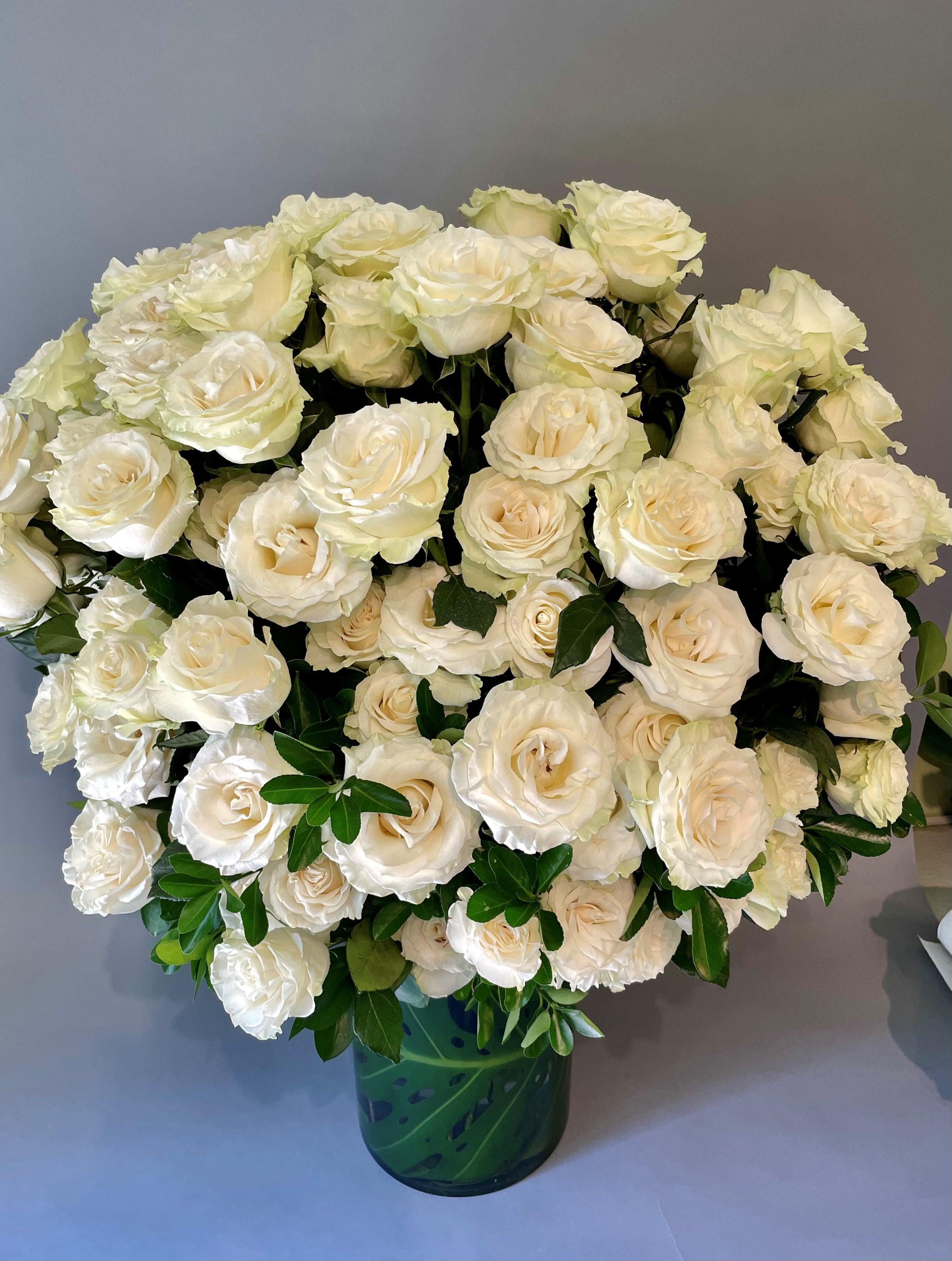 Winter White Roses – Greenwich Orchids